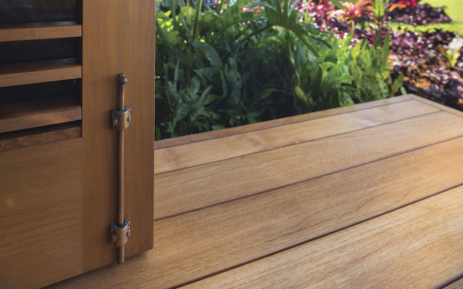 Mini Surface Bolt - with Square Mounting Bracket and 3/8" Bolt | Rocky Mountain Hardware