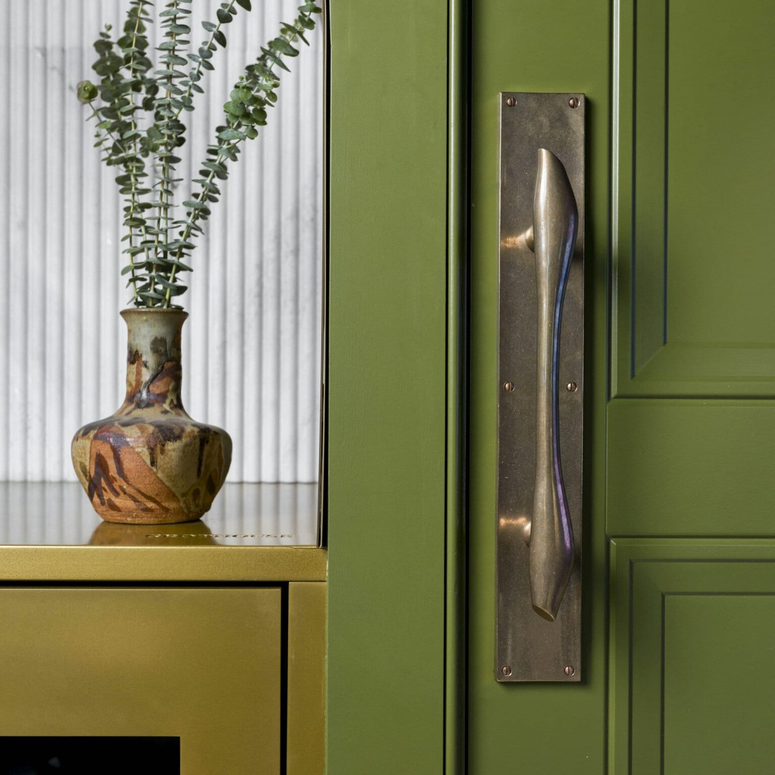 How to Clean Bronze Door Knobs & Handles